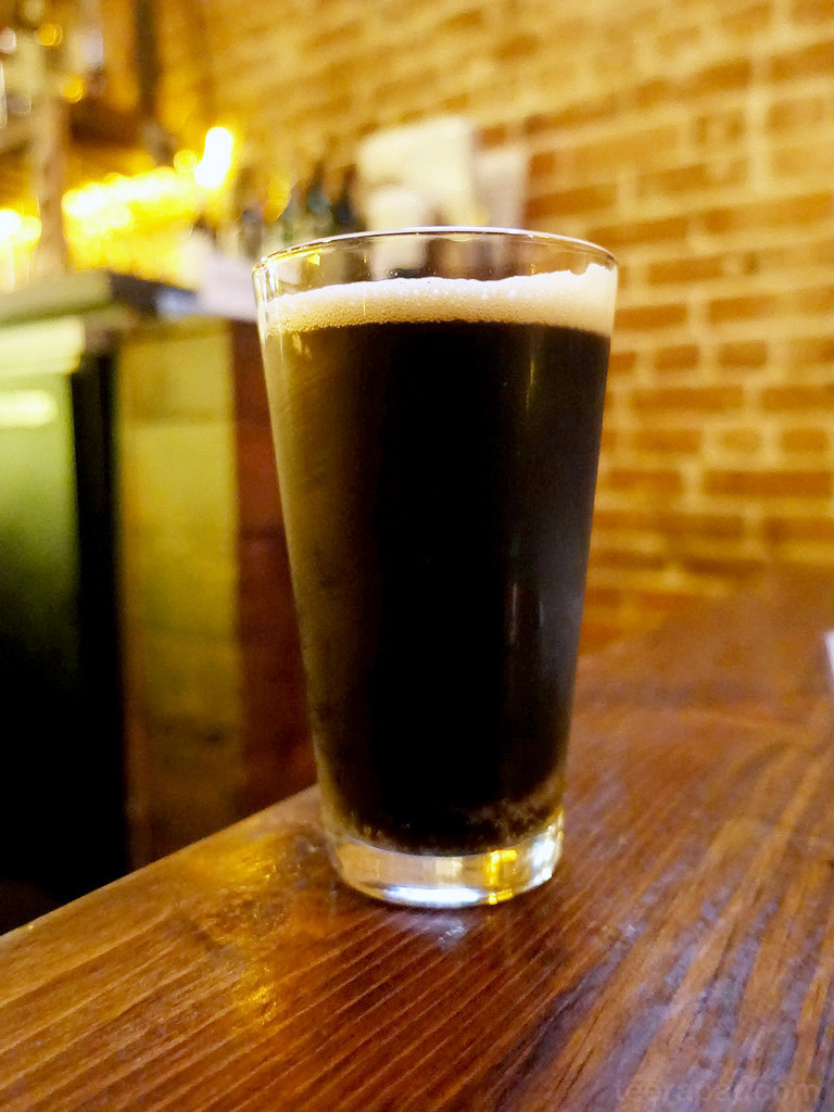 The Hopping Pig คราฟท์เบียร์บาร์ 32 แทปใจกลางเมือง San Diego – teerapat.com